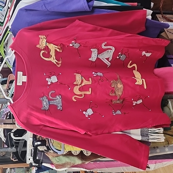 Bechamel | Tops | Bechamel Cat Mice Applique Red Pullover L | Poshmark
